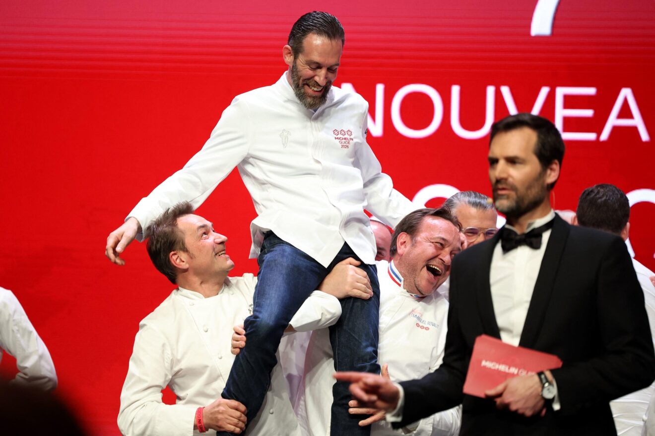 Chi è Michaël Arnoult, il nuovo chef tre stelle di Les Morainières ...